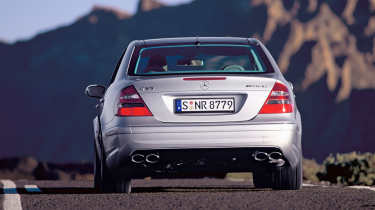 Mercedes-Benz E55 AMG (W211, 2003 - 2006): review, specs and buying guide | evo
